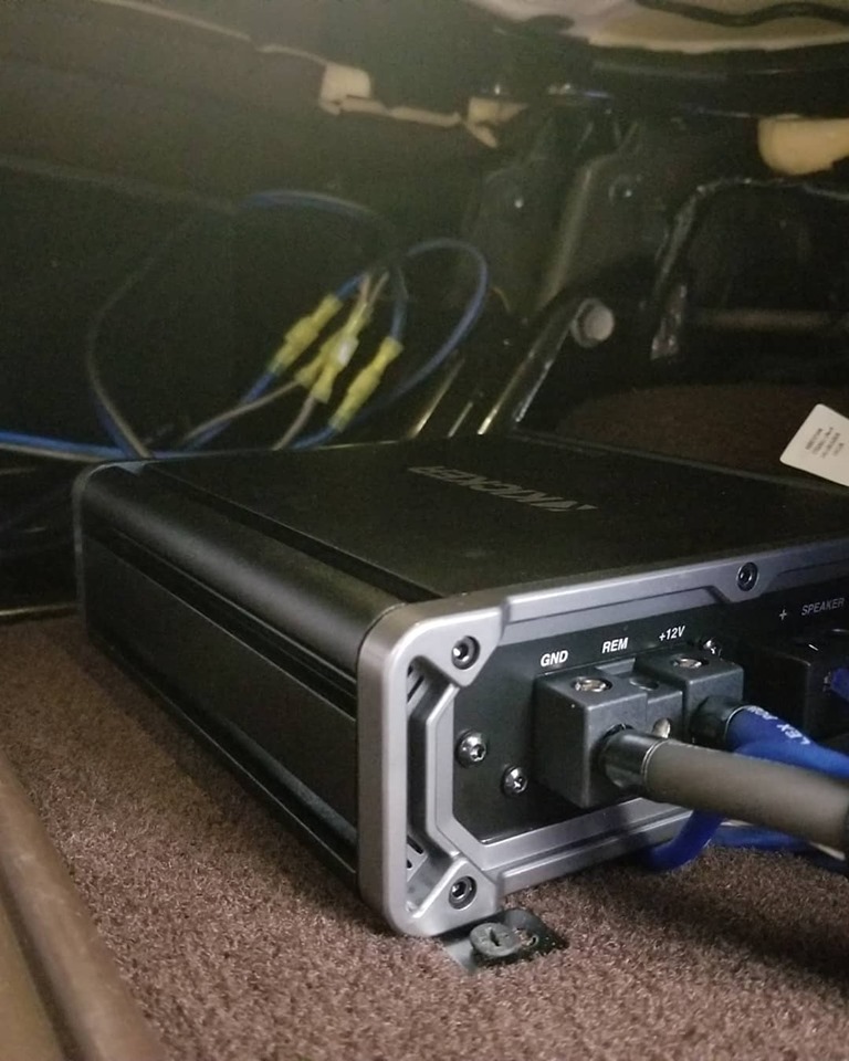 Sol Control Custom | Car Audio Store & Car Stereo Installation Services